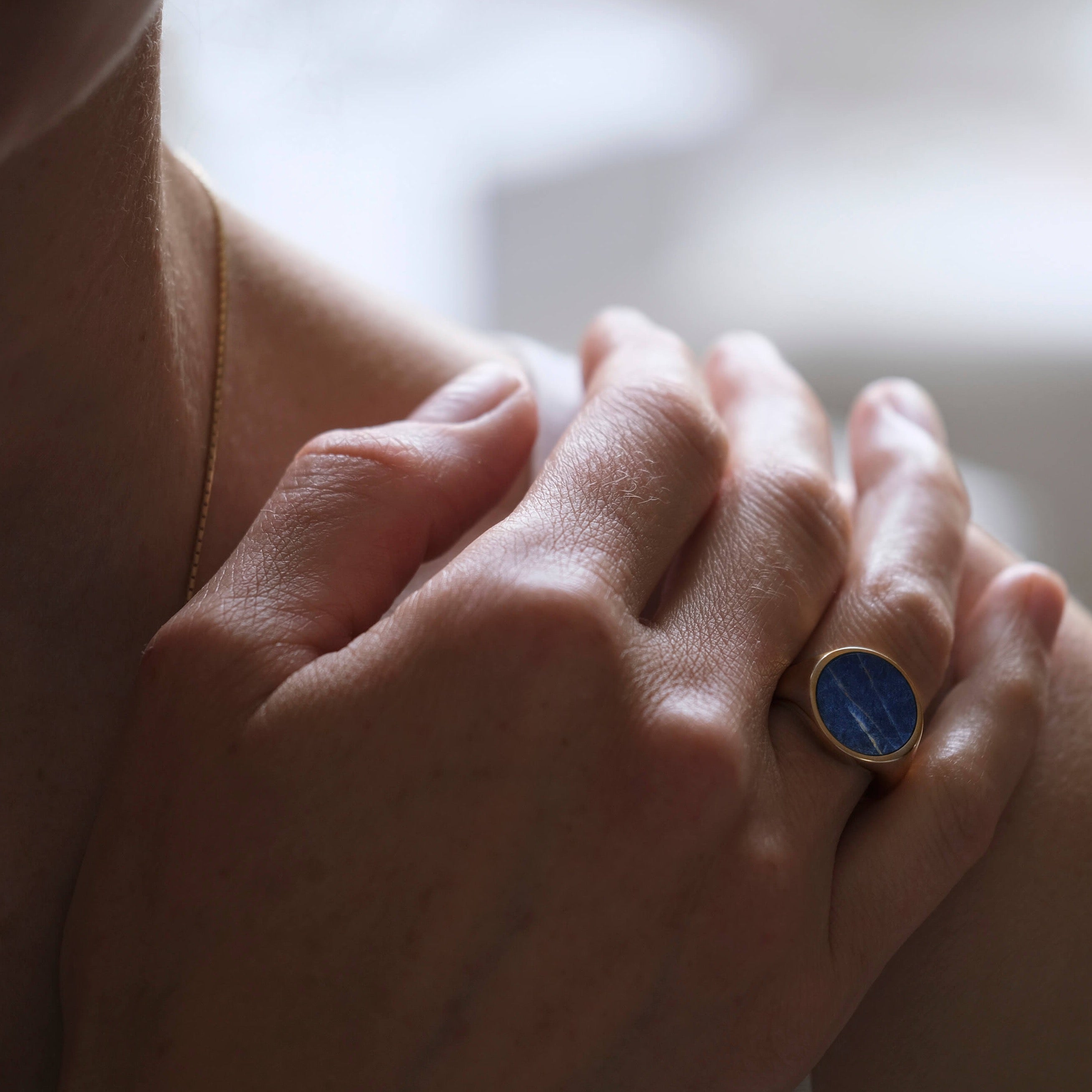 GOLD ROUND LAPIZ LAZULI GUARDIAN SIGNET RING – Ferian